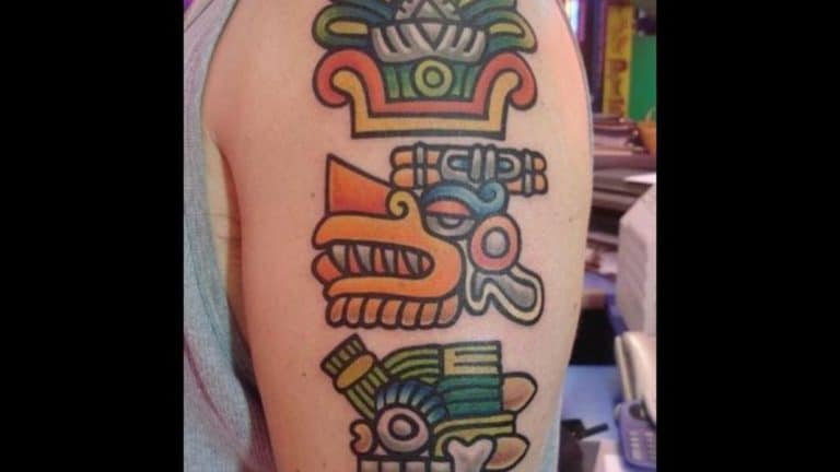 Las letras aztecas para tatuajes y 3 referencias mexicas